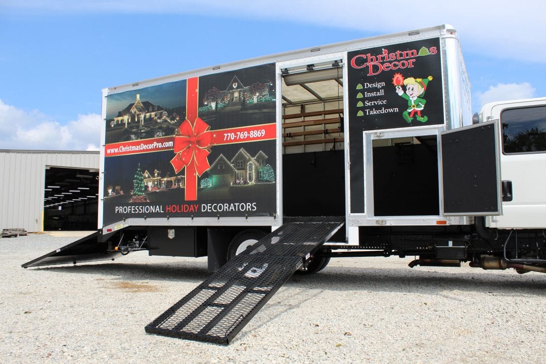 MR-550 Manual and Eco Hydraulic Loading Ramp Fleet Graphics King Cab ...