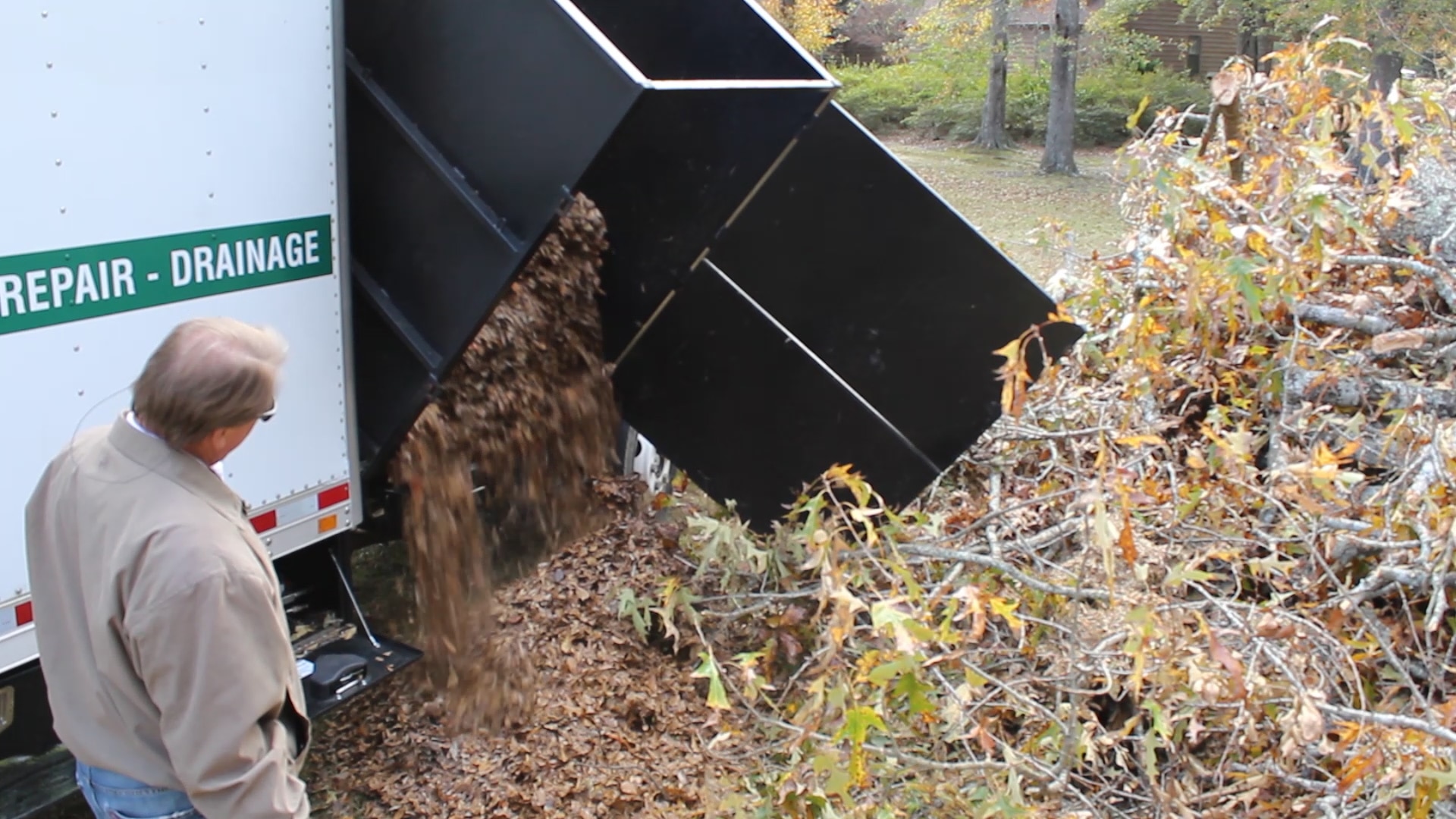 SLT Debris Dumper - Super Lawn Trucks